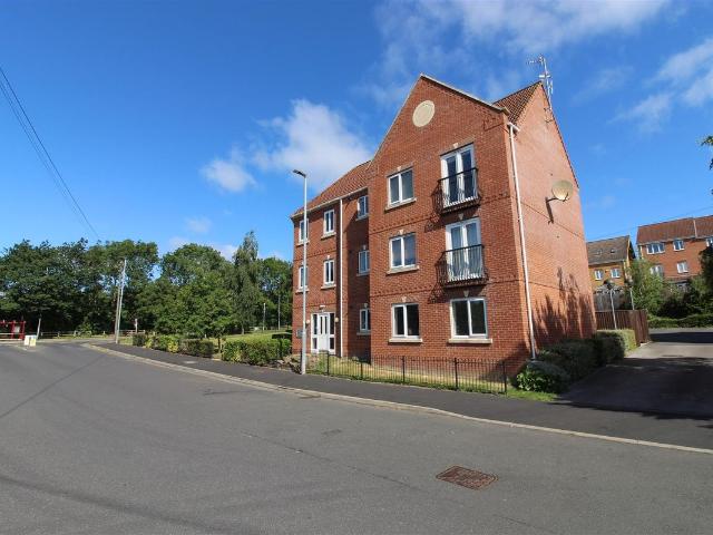 Springfield Court, Lofthouse, Wakefield WF3, 2 bed flat to rent, £950 pcm | PrimeLocation