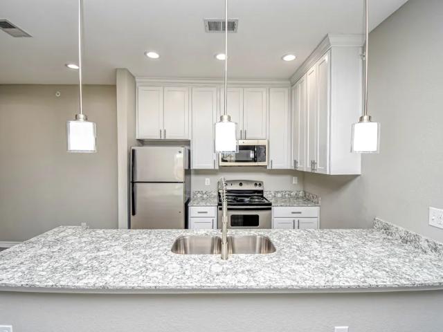 Springfield Crossing Apartments 1 Bedroom Apartment for Rent at 1801 W Arkansas Ln, Arlington, TX 76013