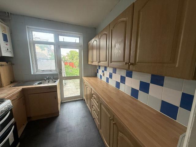 Springfield Drive, Ilford IG2, 3 bed terraced house to rent, £2,500 pcm | PrimeLocation