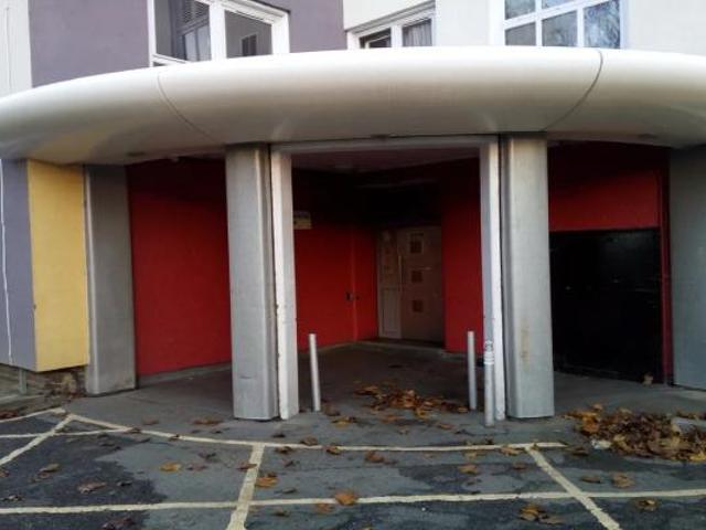 Springfield Grove, London SE7 3 bed flat to rent £2,500 pcm £577 pw