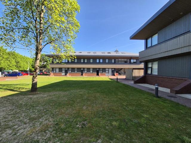Springfield House, Ashwood Way RG23 1 bed ground floor maisonette to rent £1,080 pcm £249 pw