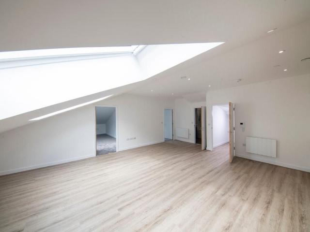 Springfield House, Basingstoke RG23, 2 bed flat to rent, £1,500 pcm | PrimeLocation