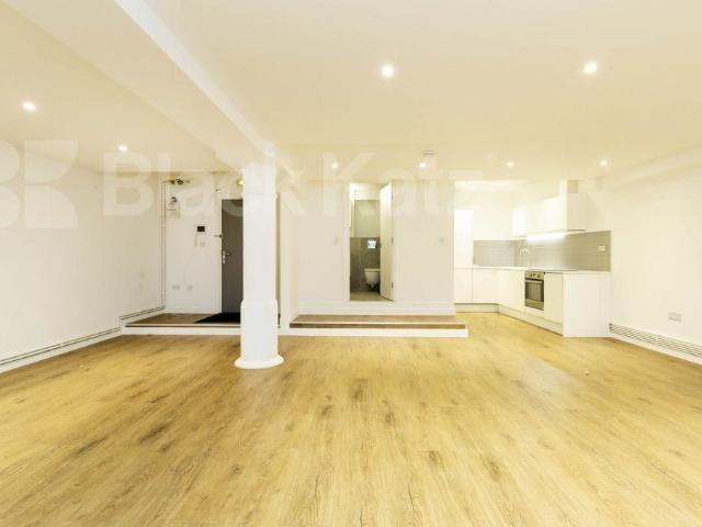 Springfield House Lofts Tyssen Street, Dalston E8, Studio to rent, £1,998 pcm | PrimeLocation