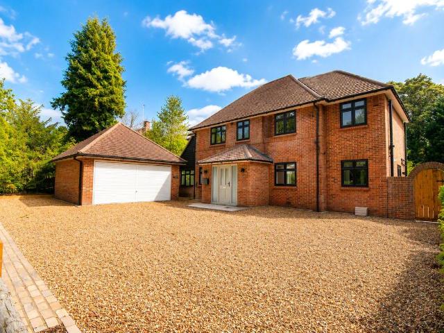 Springfield Lane, Fleet, Hampshire GU51, 4 bed detached house to rent, £3,700 pcm | PrimeLocation