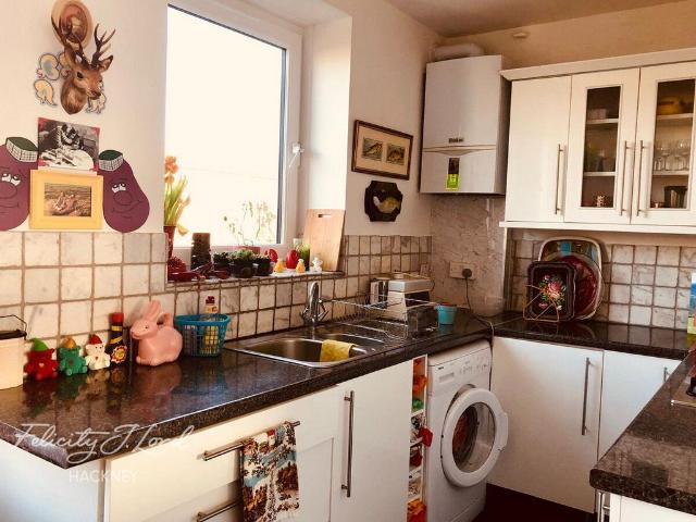 Springfield, London 1 bed apartment to rent £1,700 pcm £392 pw