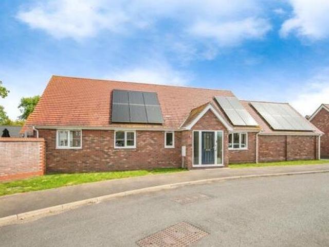 Springfield Meadows, Little Clacton, 3 Bedroom Detached