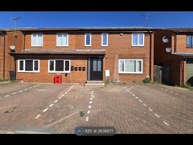 Springfield, Milton Keynes MK6, 1 bed flat to rent, £1,150 pcm | PrimeLocation