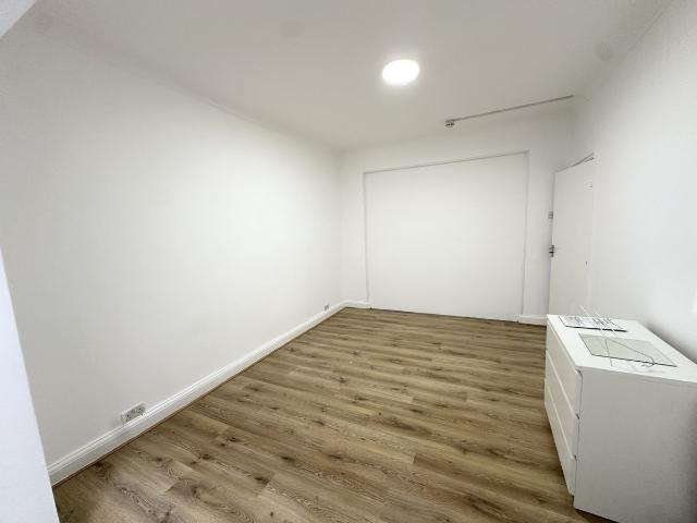 Springfield Mount, Colindale, London NW9, Room to rent, £1,050 pcm | PrimeLocation
