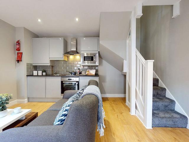 Springfield Mount, Leeds LS2, 1 bed flat to rent, £1,020 pcm | PrimeLocation