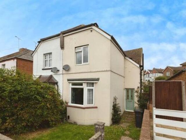Springfield Road, Bexhill on sea, 2 Bedroom Semi detached