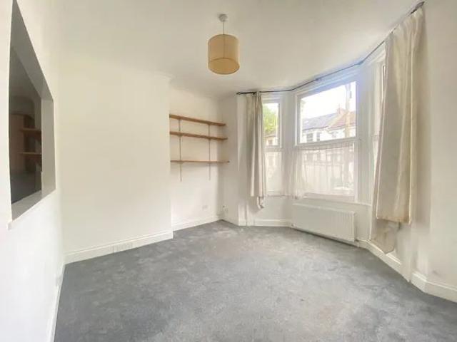 Springfield Road, Brighton, BN1 6DB 1 bedroom flat to rent
