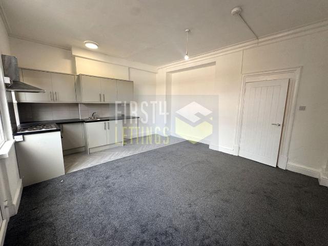 Springfield Road, Clarendon Park LE2, 1 bed flat to rent, £750 pcm | PrimeLocation