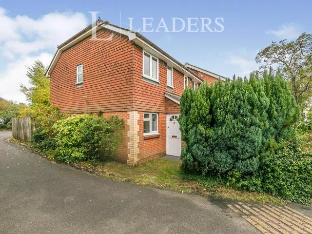 Springfield Road, Guildford, GU1 2 bed house to rent £1,595 pcm £368 pw