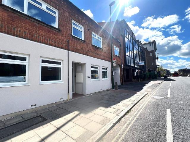 Springfield Road, Horsham, West Sussex RH12, 1 bed flat to rent, £1,250 pcm | PrimeLocation