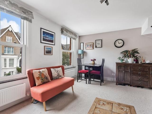 Springfield Road, Kingston Upon Thames, KT1