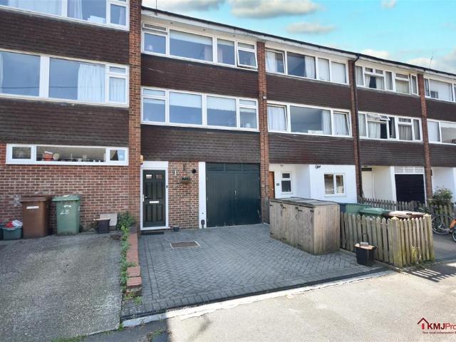 Springfield Road, Tunbridge Wells 4 bed terraced house to rent £2,250 pcm £519 pw