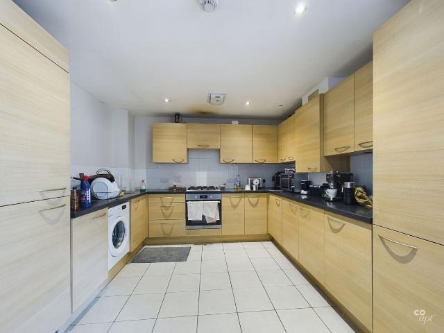 Springfield Road, Wellend Villas Springfield Road BN1, 3 bed flat to rent, £2,500 pcm | PrimeLocation
