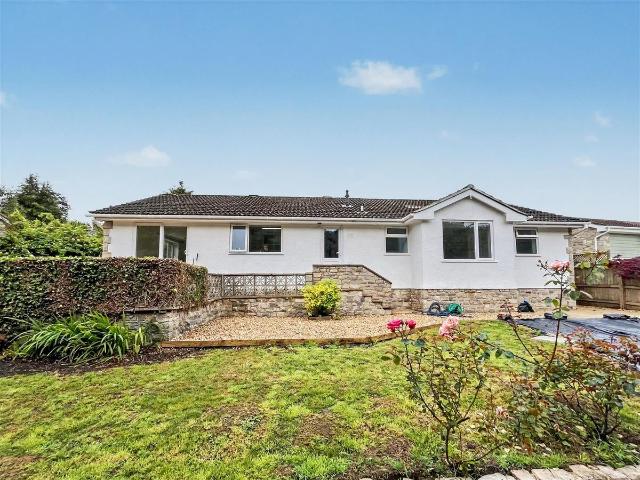 Springhill Gardens, Lyme Regis DT7, 3 bed detached bungalow to rent, £1,795 pcm | PrimeLocation