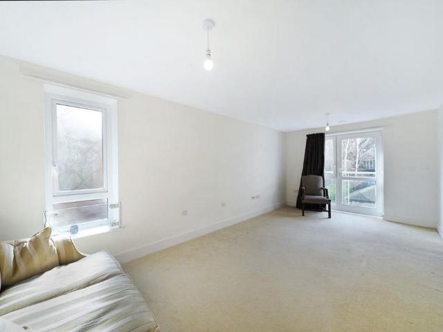 Springhill House, Willesden Lane, NW2 1 bed flat to rent £2,200 pcm £508 pw