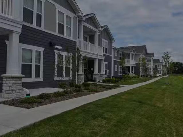 Springs at Orchard Road, 1807 Oak St, North Aurora 3 Bedroom.