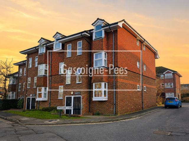 Springside Court, Guildford GU1, 1 bed flat to rent, £1,350 pcm | PrimeLocation