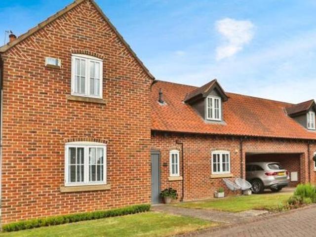 Sproatley, Woodland Rise, Hull, 4 Bedroom Semi detached