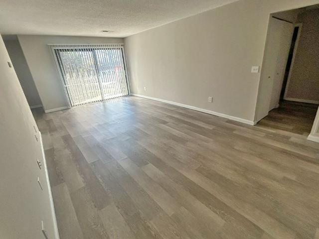 Spyglass 2 Bedroom Apartment for Rent at 1600 Thompson Heights Ave, Cincinnati, OH 45223 Northside