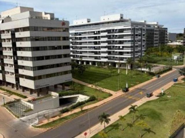 SQNW 103 NOROESTE TRÊS QUARTOS ARMÁRIOS VISTA LIVRE ACEITA FINANCIAMENTO