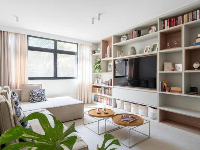 SQN 105 * Reforma TSG Arquitetura * 3 quartos * Nascente * Vista livre * Vazado