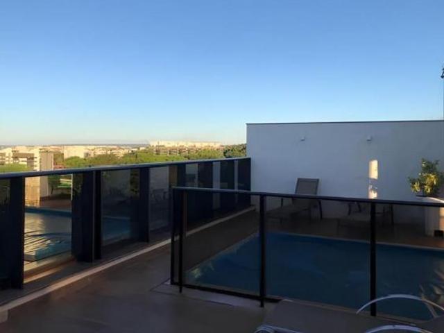 SQN 109 Asa Norte 4 suítes piscina amplo aceita financiamento