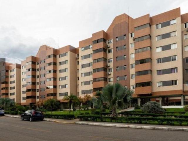SQN 305 112m² 3 QUARTOS, 1 SUÍTE 2 VAGAS VISTA LIVRE 1º ANDAR MEIO DE QUADRA