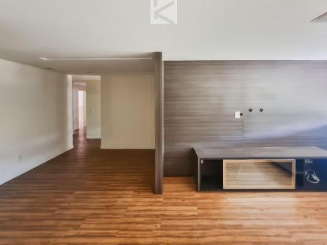 SQN 314 – Asa Norte | 4 Quartos 1 Suíte | 139 m² | Vista Livre | Vazado | 1 vaga