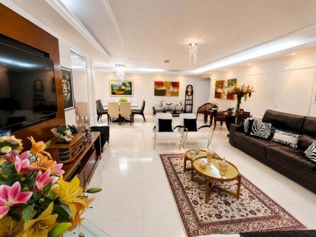 SQN 311 Reformado, 02 Suites, 02 Vagas, Cobertura Coletiva