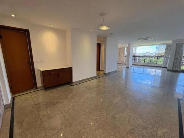 SQN 311 Vista Livre, Nascente, Vazado com 206m2