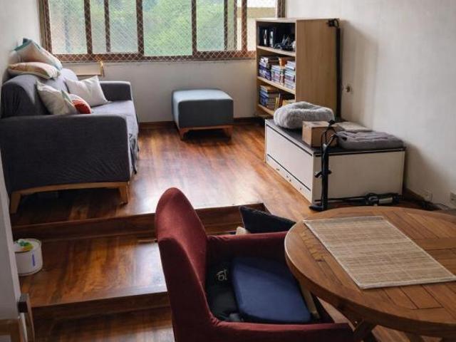 SQN 313 Asa Norte Apartamento vazado, andar alto
