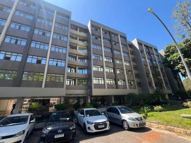 SQN 313 TRÊS QUARTOS SUÍTE VAZADO GARAGEM ACEITA FINANCIAMENTO