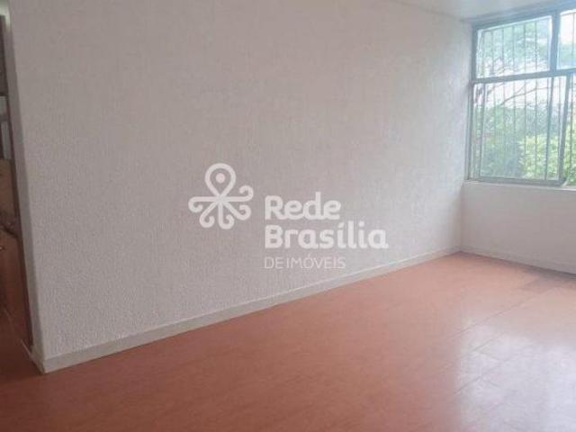 SQN 406 APARTAMENTO 03 QUARTOS SENDO 01 SUÍTE VAZADO NASCENTE ACEITA FINANCIAMENTO ASA NO