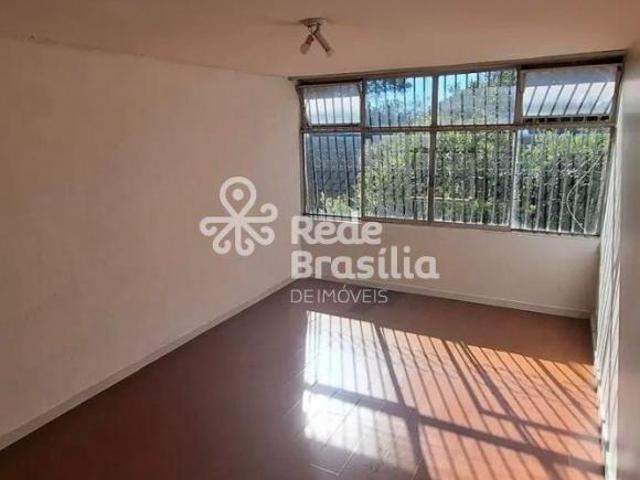SQN 406 APARTAMENTO 3 QUARTOS ACEITA FINANCIAMENTO ASA NORTE BRASILIA DF
