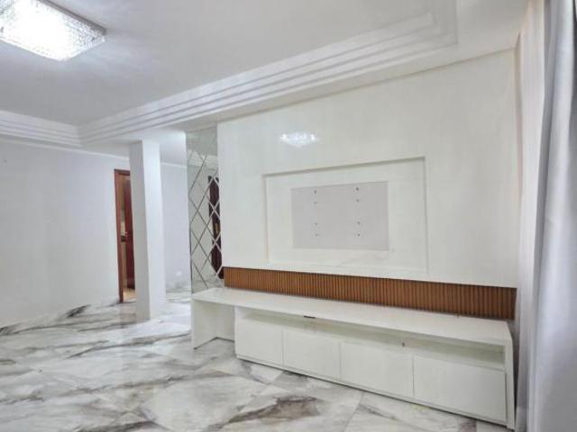 SQN 403, APARTAMENTO REFORMADO, 1⁰ ANDAR, VAZADO COM 80M², ACEITA FINANCIAMENTO E FGTS