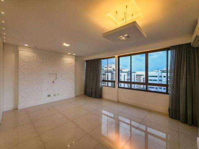 SQSW 300 Vista livre, canto 98122 2054