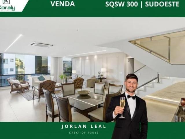SQSW 300 | Cobertura Reformada | 305 m², 4 quartos, 3 Suítes, 1 banheiro social, Lavabo e 3 vagas