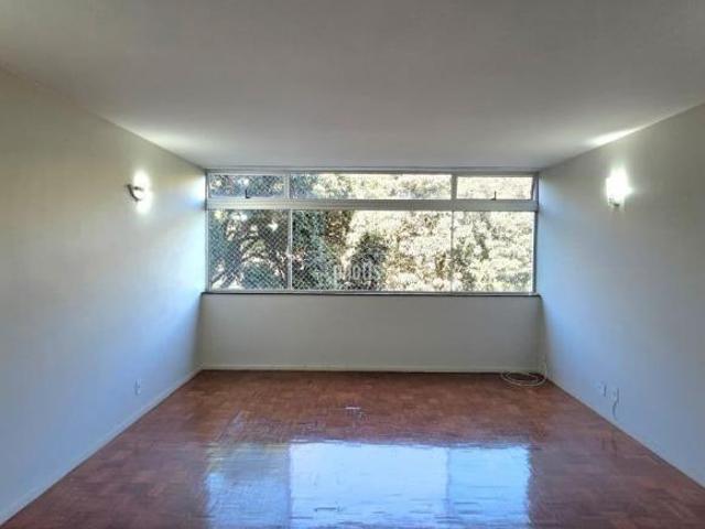 SQS 211 Apartamento Vazado, Nascente, Livre e Desocupado
