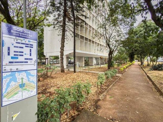 SQS 304 ASA SUL / 3 QUARTOS / ANDAR ALTO / VAZADO