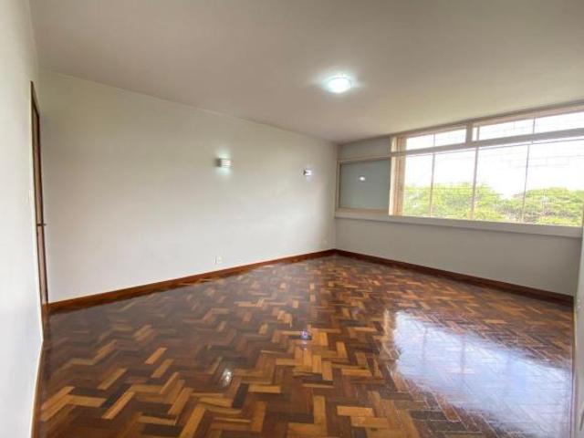 SQS 307 REFORMADO 3 QUARTOS SUÍTE VISTA LIVRE DCE VAGA DE GARAGEM 9.9291 5725 WHATSAPP