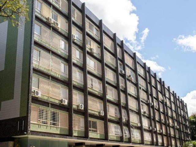 SQS 307 4 QUARTOS COM CLOSET, VAGA DE GARAGEM E ELEVADOR