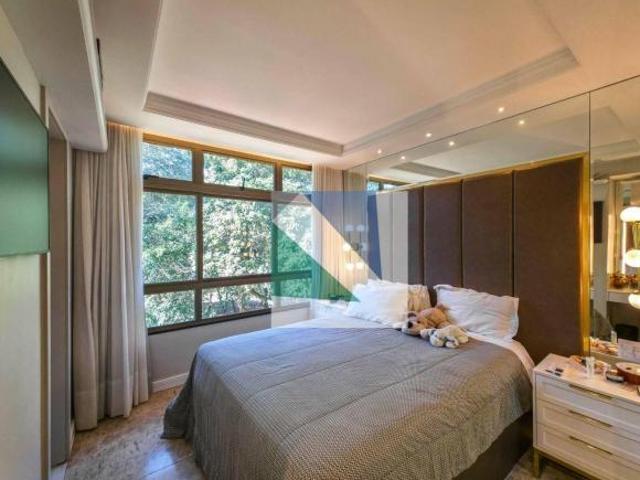 Sqs 315 Apartamento com 2 quartos, reformado, mobiliado, 94 m² por R$ 2.100.000 Asa Sul Brasília
