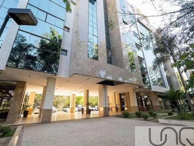SQS 310 APARTAMENTO COM 4 QUARTOS