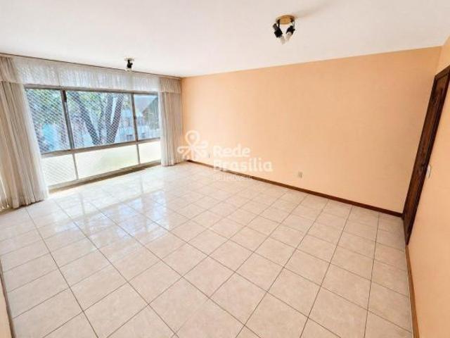 SQS 313 APARTAMENTO COM 03 QUARTOS SENDO 01 SUÍTE DCE VAZADO GARAGEM ASA SUL DF
