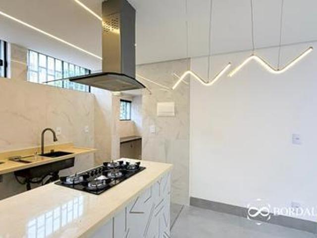 SQS 413 Apartamento de 2 Quartos com Conforto e Vista Livre Asa Sul Aceita Financiamento