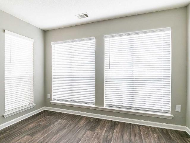 Square at Lawrenceville 3 Bedroom Apartment for Rent at 255 Honeysuckle Cir, Lawrenceville, GA 30046
